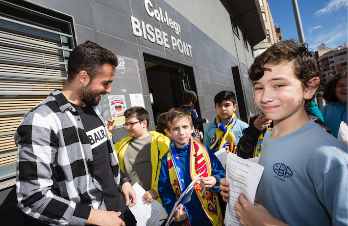 Mario Gaspar Marcos Senna donen sorpresa Bisbe Pont | Diari Vila-real